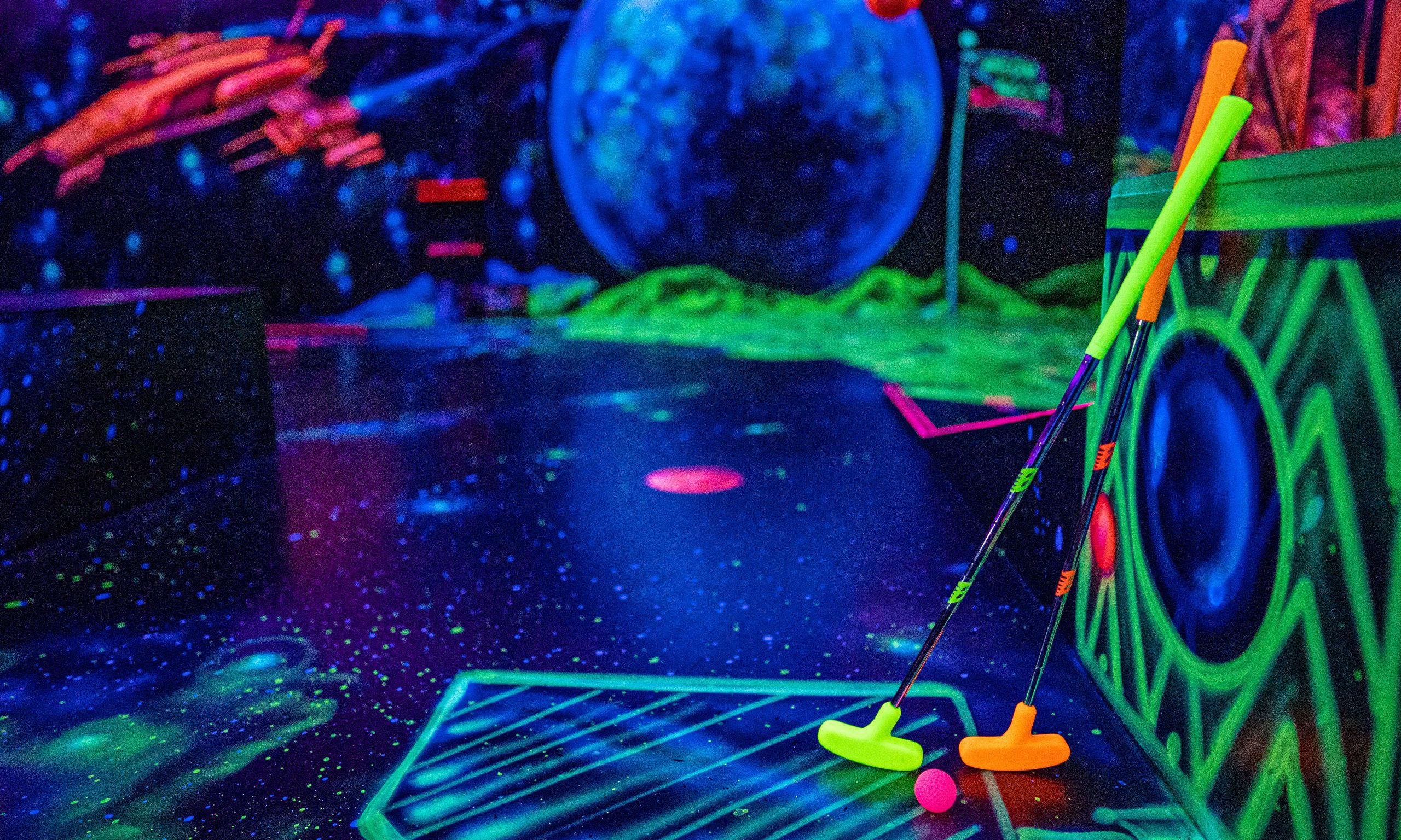 NeonGolf Hannover Wunschtermin sichern